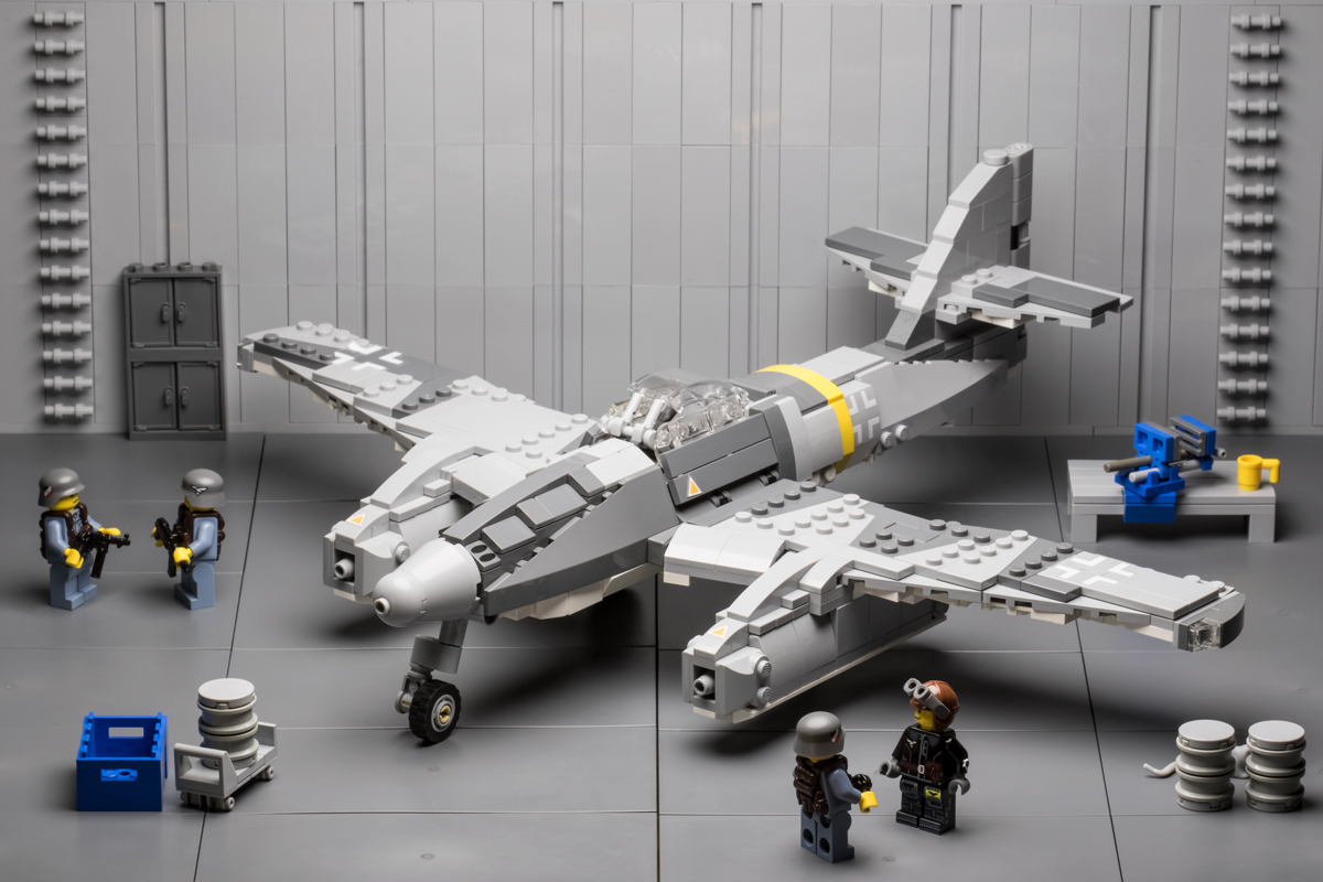 Messerschmitt Me-262 Swallow - Brickmania Toys