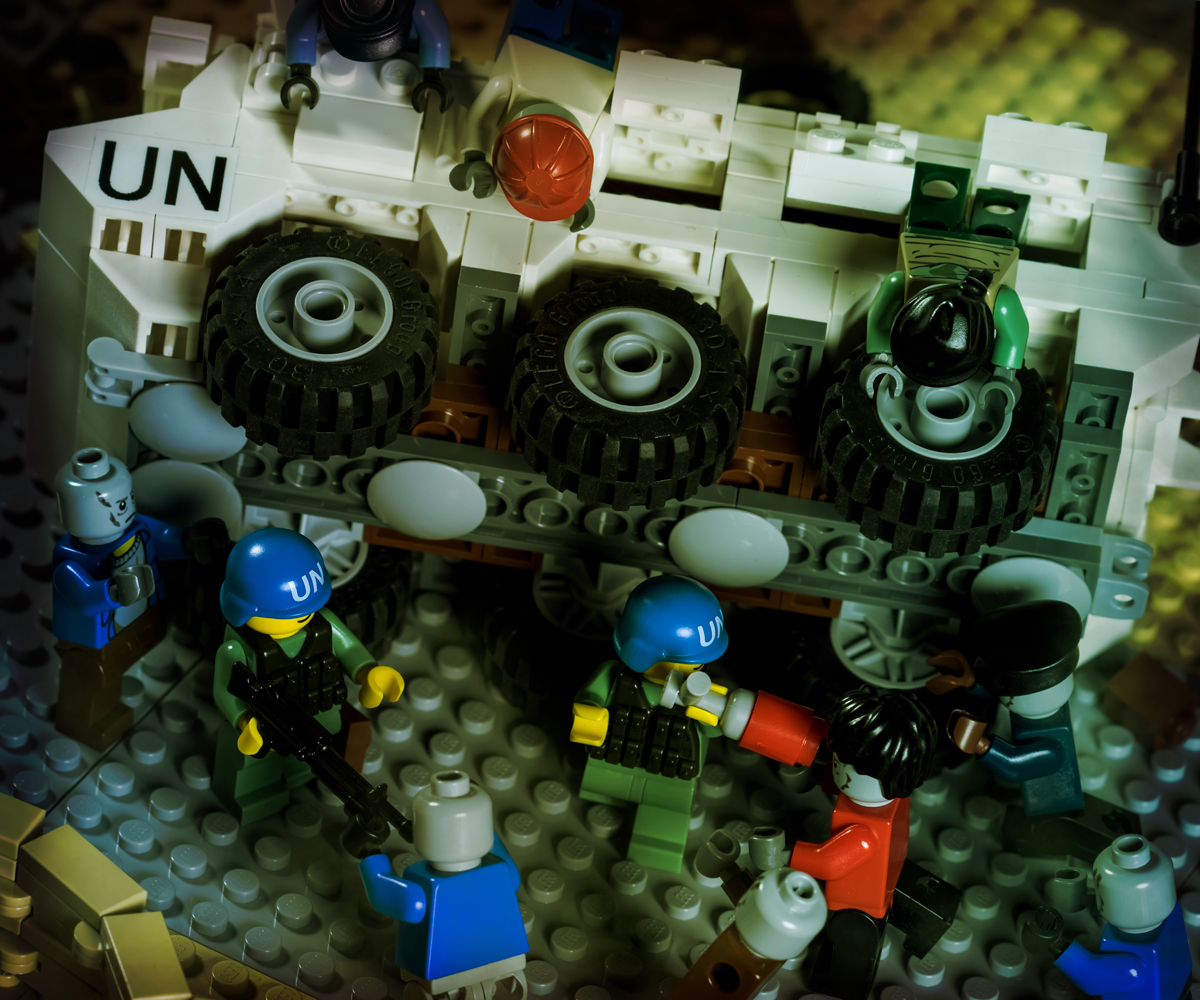 VAB 6x6 Armored Personnel Carrier - Team United Nations - Brickmania Toys