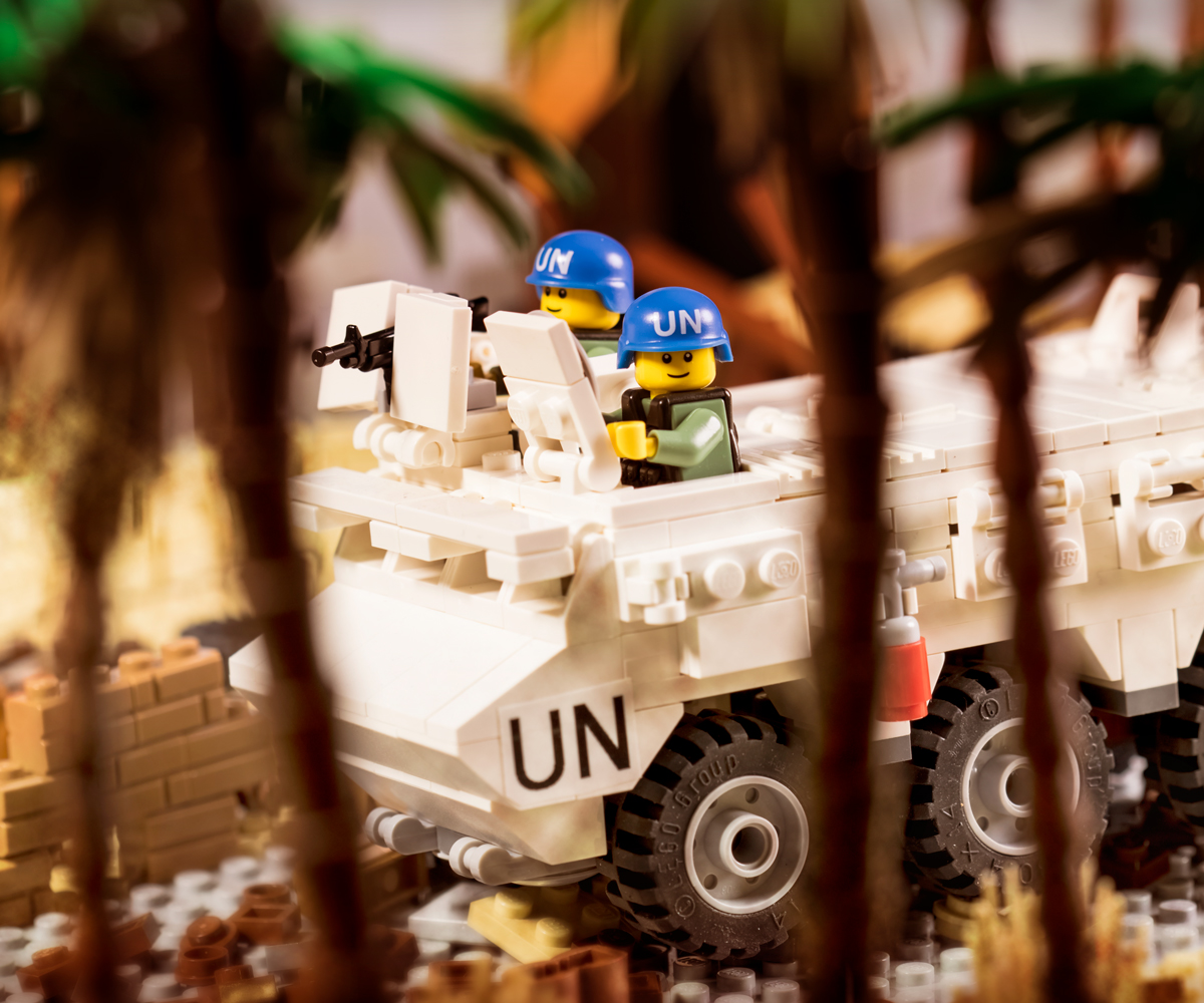 VAB 6x6 Armored Personnel Carrier - Team United Nations - Brickmania Toys